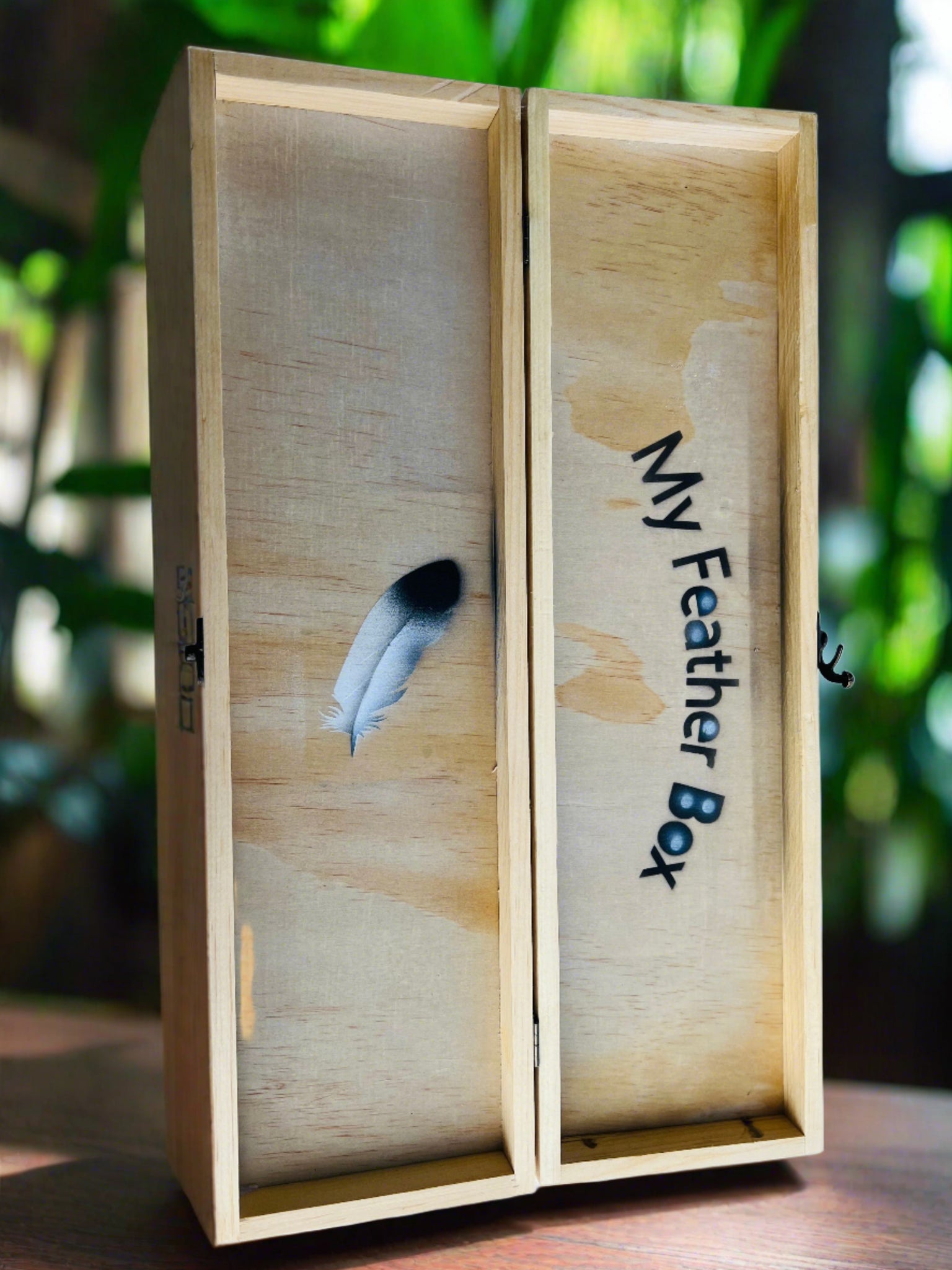 Natural Beauty Feather Box – Mocs n More